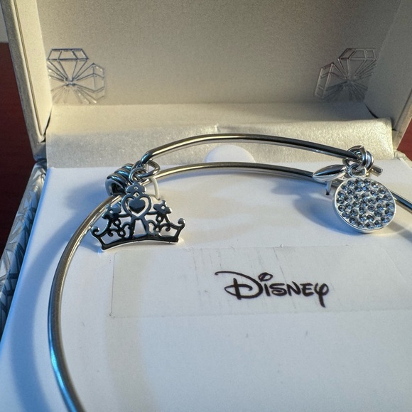 Disney | Jewelry | Disney Princess Bangle With Tiara Heart And Sparkle ...